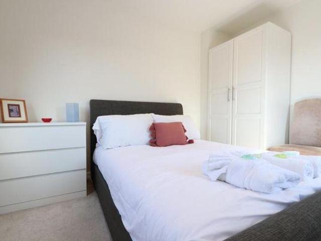 1 Bedroom Shared Living/roommate Merseyside England LS97413749