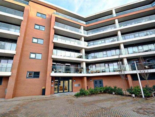 1 Bedroom Shared Living/roommate Newbury West Berkshire 98648849