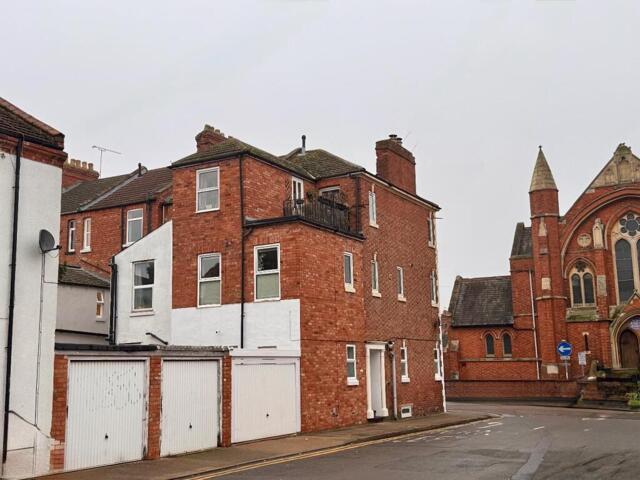 1 Bedroom Shared Living/roommate Northampton Northamptonshire LS98864357
