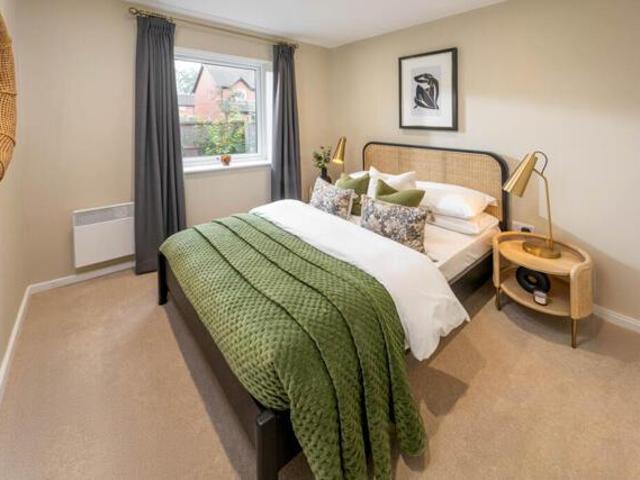 1 Bedroom Shared Living/roommate Nottingham Nottingham LS100456632