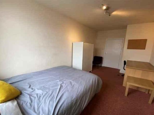 1 Bedroom Shared Living/roommate Nottingham Nottingham LS97659097