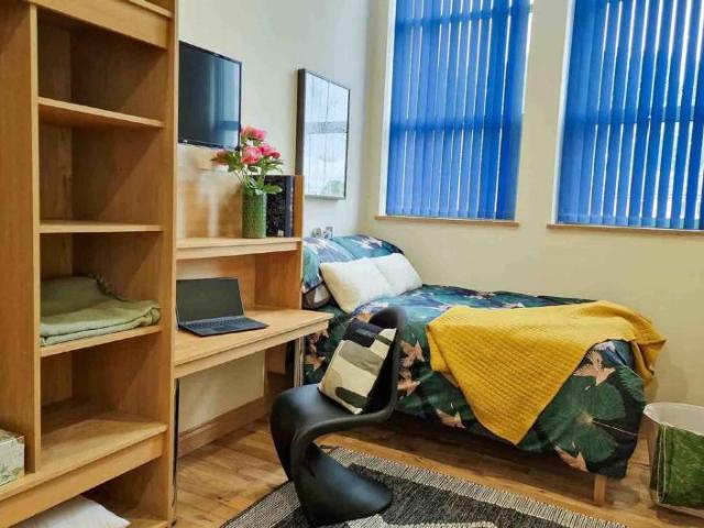 1 Bedroom Shared Living/roommate Nottingham Nottingham LS97672572