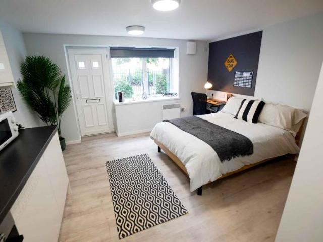 1 Bedroom Shared Living/roommate Nottingham Nottingham LS99458972