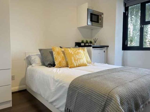 1 Bedroom Shared Living/roommate Nottingham Nottingham LS99498982
