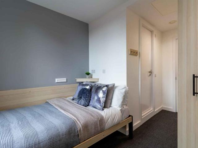 1 Bedroom Shared Living/roommate Nottingham Nottingham LS99499245