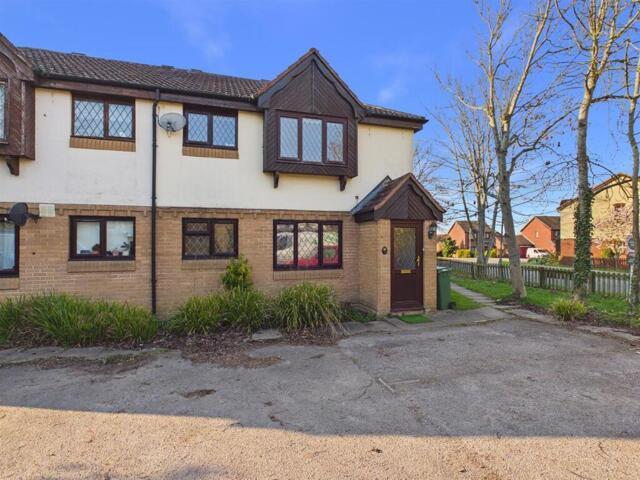 1 Bedroom Shared Living/roommate Aylesbury Buckinghamshire 100426425