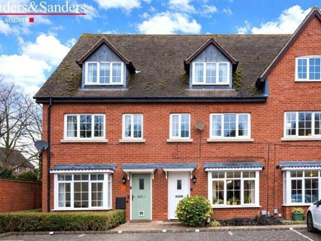 1 Bedroom Shared Living/roommate Alcester Warwickshire 100240864