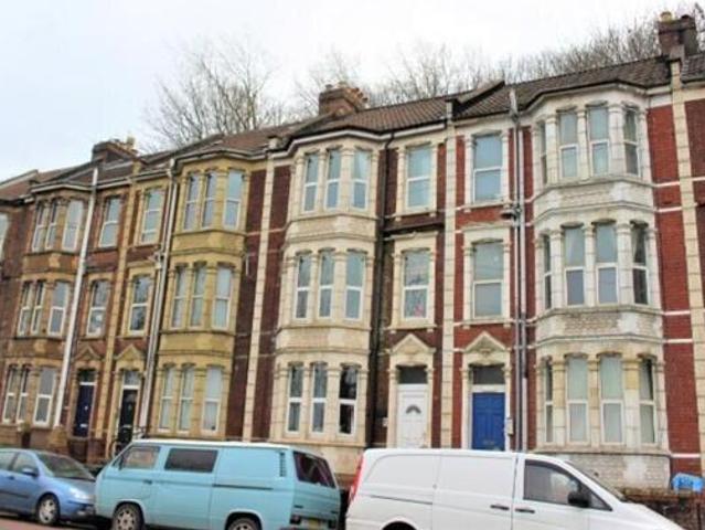 1 Bedroom Shared Living/roommate Arnos Vale Bristol LS99571705