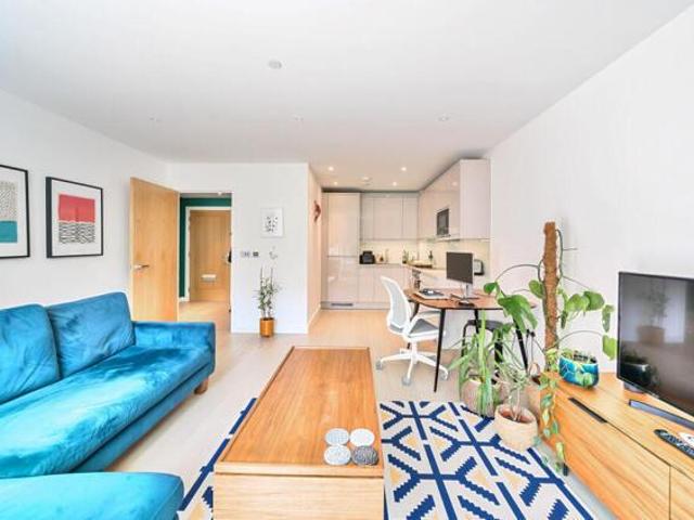 1 Bedroom Shared Living/roommate Barnet Greater London 98577816