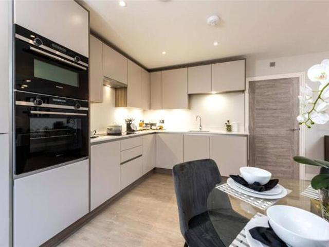 1 Bedroom Shared Living/roommate Barnet Greater London 99986444