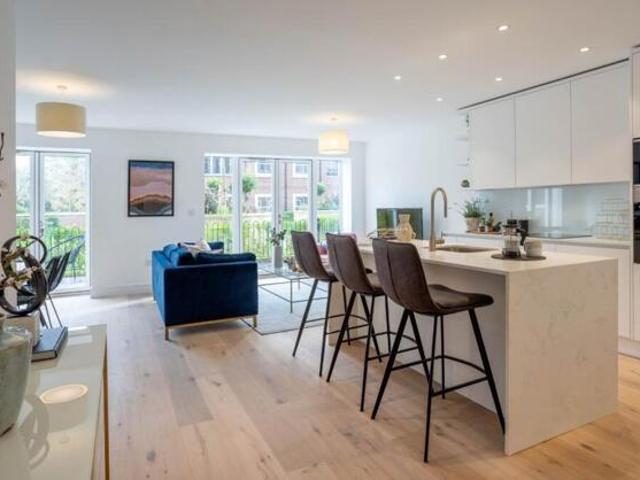 1 Bedroom Shared Living/roommate Barnet Greater London LS99290150