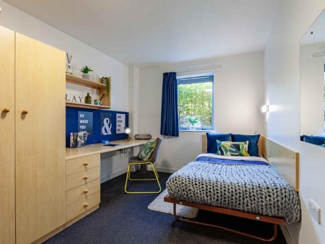 1 Bedroom Shared Living/roommate Bedford Bedford LS97761402