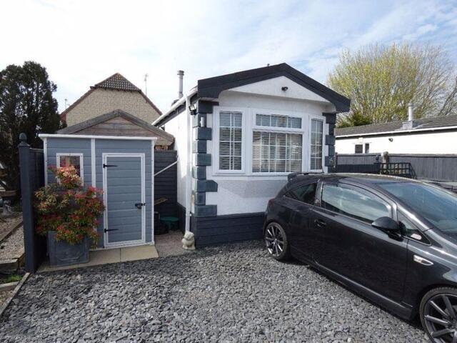 1 Bedroom Shared Living/roommate Bishops Cleeve Bishops Cleeve LS101678125