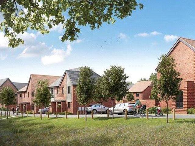 1 Bedroom Shared Living/roommate Bishop's Stortford Essex LS101231794