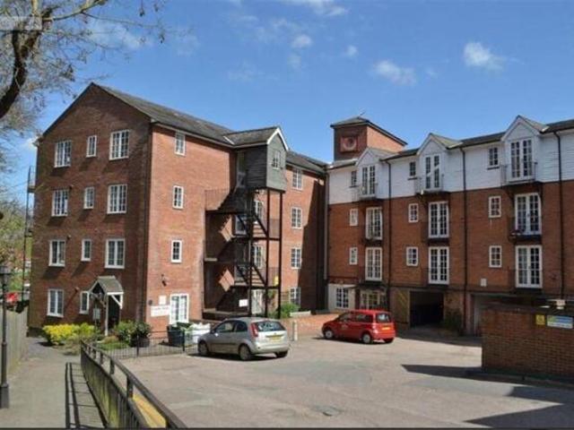 1 Bedroom Shared Living/roommate Bishop's Stortford Essex 101702021