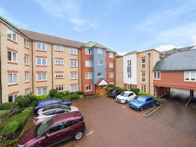 1 Bedroom Shared Living/roommate Bishop's Stortford Hertfordshire LS100132331