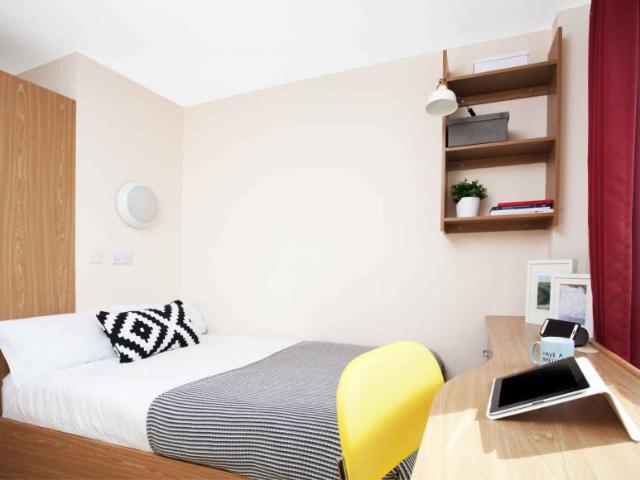 1 Bedroom Shared Living/roommate Birmingham Birmingham LS97668739