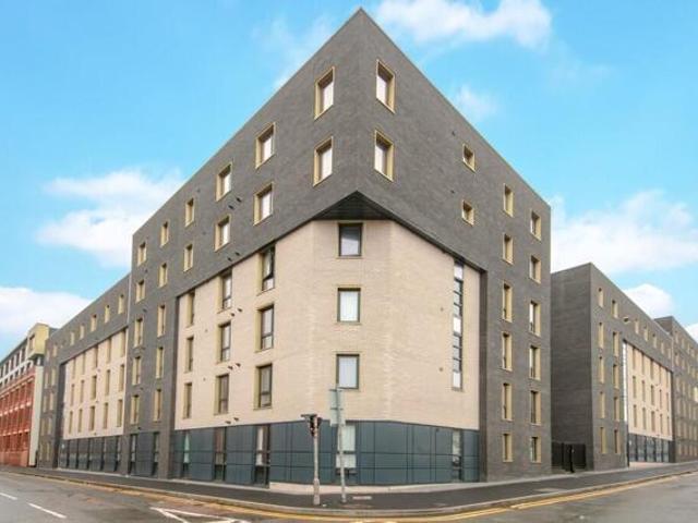 1 Bedroom Shared Living/roommate Birmingham West Midlands 100243572