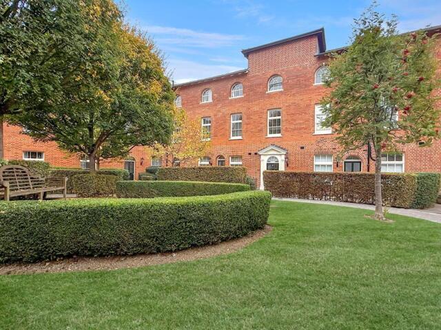 1 Bedroom Shared Living/roommate Braintree Essex 101025951