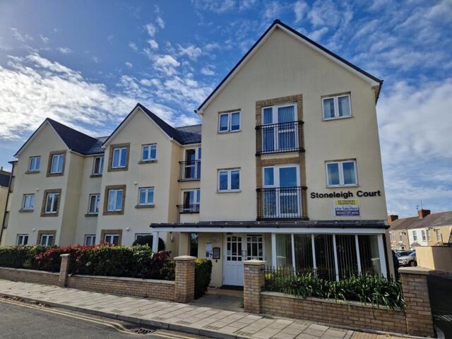 1 Bedroom Shared Living/roommate Bridgend Bridgend LS99952408
