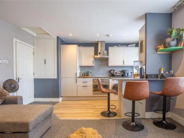 1 Bedroom Shared Living/roommate Bristol City Of Bristol LS101676532