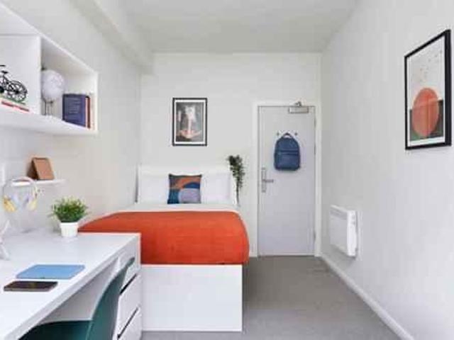 1 Bedroom Shared Living/roommate Bristol Bristol LS99496739