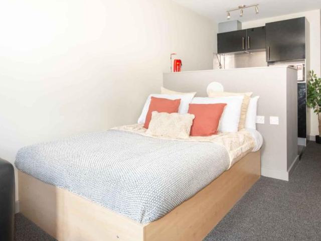 1 Bedroom Shared Living/roommate Bristol Bristol LS90547322