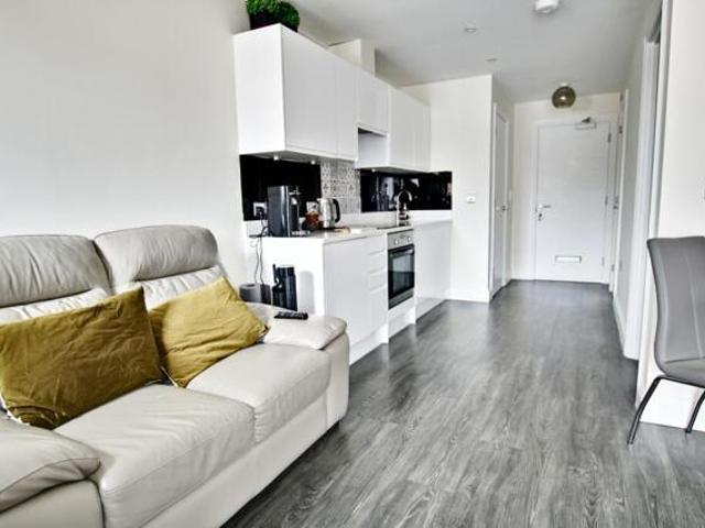 1 Bedroom Shared Living/roommate Bromley Greater London LS101677769