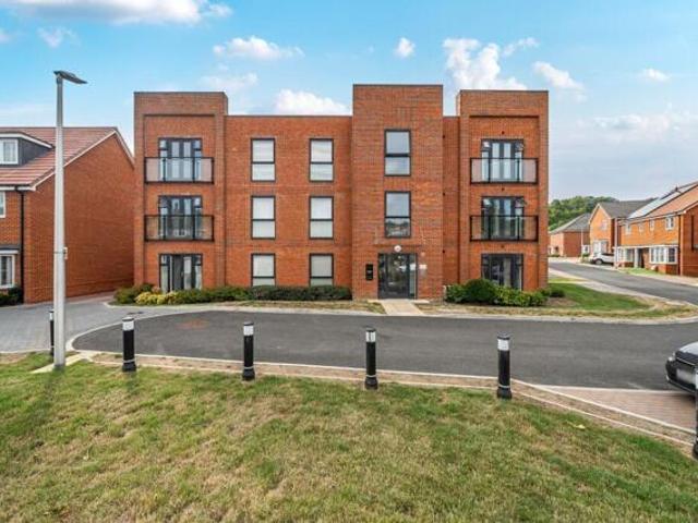 1 Bedroom Shared Living/roommate Chatham Kent 100579140