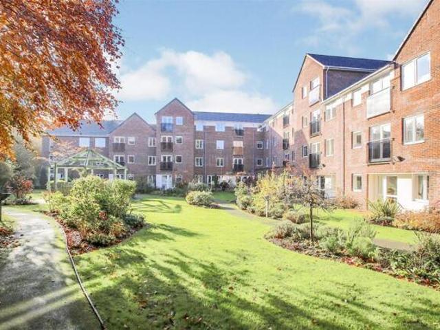 1 Bedroom Shared Living/roommate Cheadle Stockport 99315340