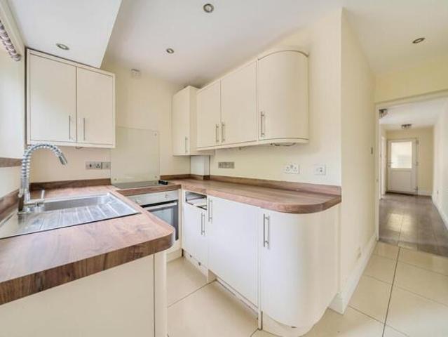 1 Bedroom Shared Living/roommate Cheltenham Gloucestershire LS98765665