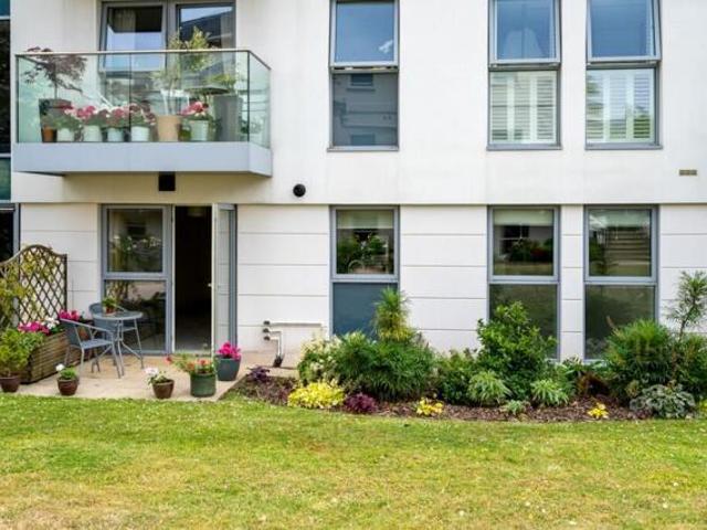 1 Bedroom Shared Living/roommate Cheltenham Gloucestershire 99029404