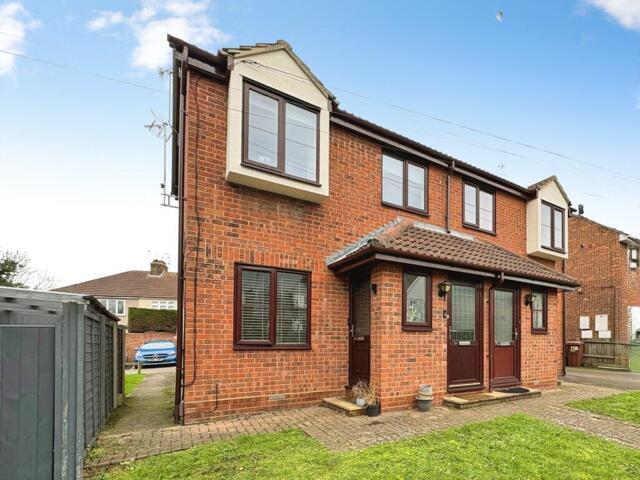 1 Bedroom Shared Living/roommate Chelmsford Essex LS99437144