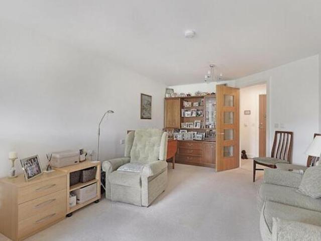 1 Bedroom Shared Living/roommate Chipping Ongar Essex 101119180