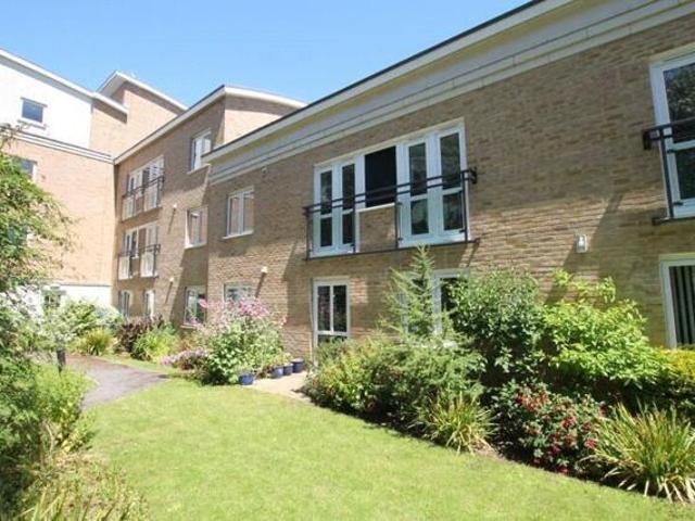 1 Bedroom Shared Living/roommate Christchurch Dorset 101060187
