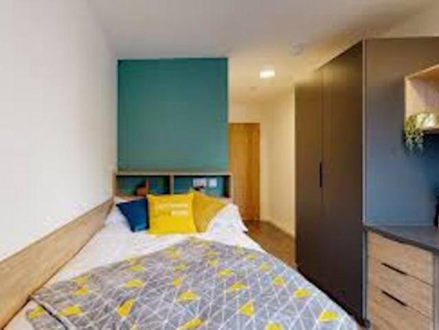 1 Bedroom Shared Living/roommate Coventry Coventry 70155258