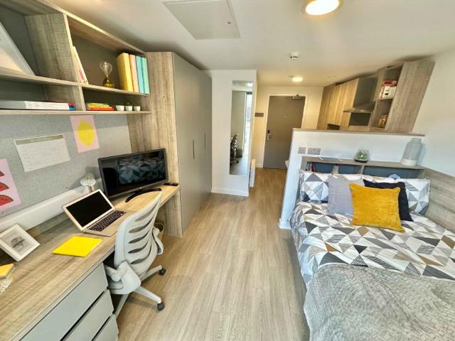 1 Bedroom Shared Living/roommate Coventry Coventry 97409856