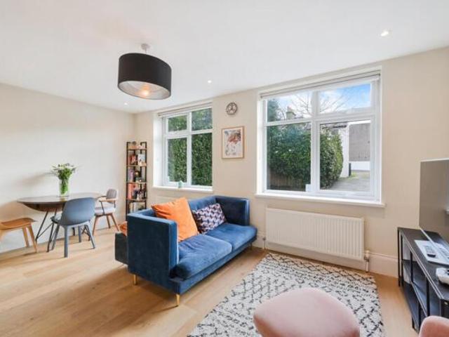 1 Bedroom Shared Living/roommate Croydon Greater London LS100614876