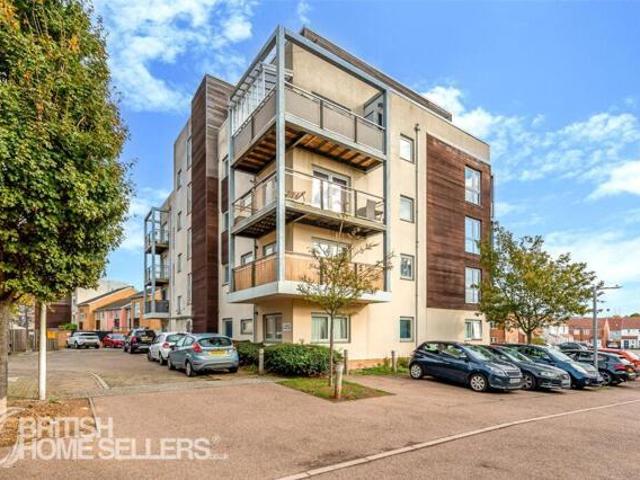 1 Bedroom Shared Living/roommate Dartford Kent 98649360