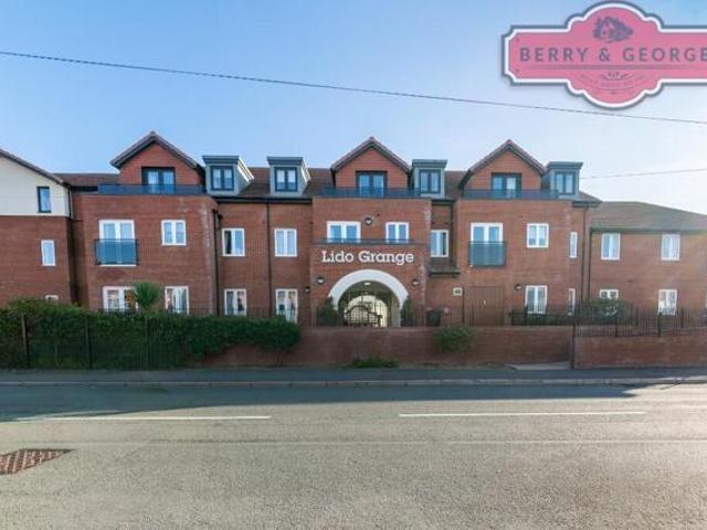 1 Bedroom Shared Living/roommate Denbighshire Denbighshire LS100096860