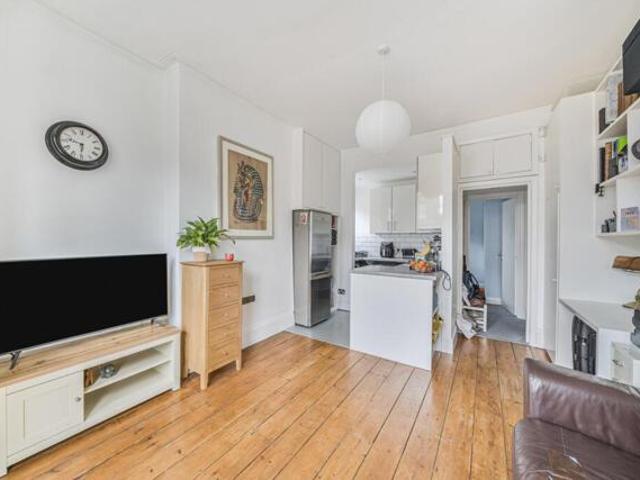 1 Bedroom Shared Living/roommate Ealing Great London LS100917863
