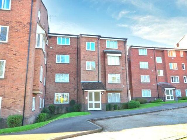 1 Bedroom Shared Living/roommate East Sussex West Sussex LS99688369