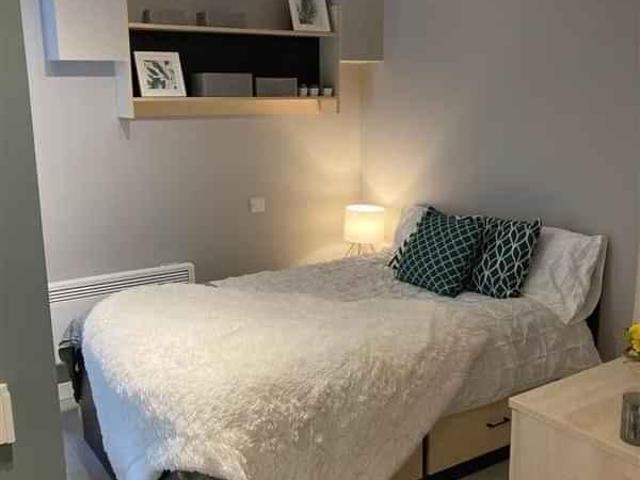 1 Bedroom Shared Living/roommate Edinburgh Edinburgh 97771348