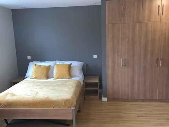 1 Bedroom Shared Living/roommate Edinburgh Edinburgh 97771357