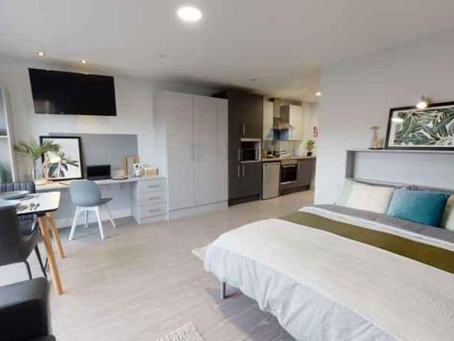 1 Bedroom Shared Living/roommate Edinburgh Edinburgh 99492939