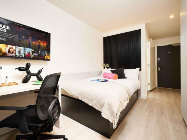 1 Bedroom Shared Living/roommate Edinburgh Edinburgh LS97408418