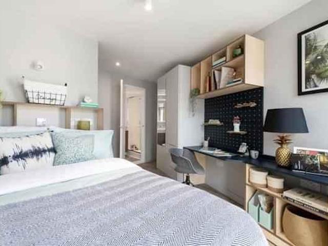 1 Bedroom Shared Living/roommate Edinburgh Edinburgh LS97673759