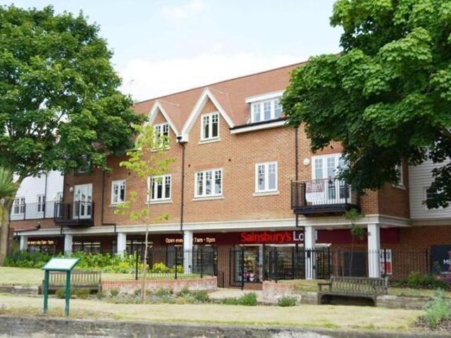 1 Bedroom Shared Living/roommate Epsom Surrey 98026499