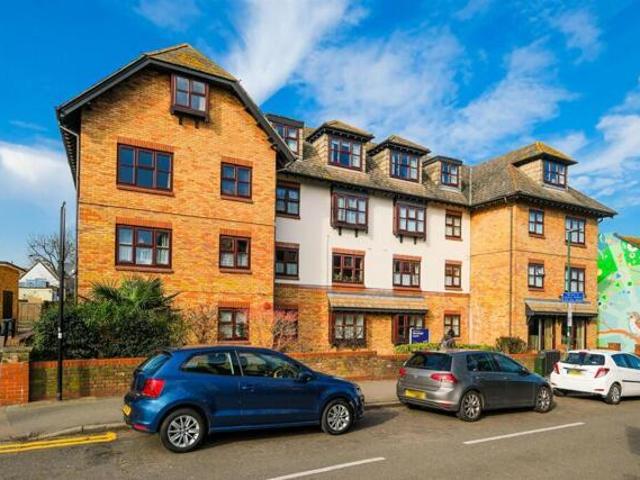 1 Bedroom Shared Living/roommate Epping Forest Great London 98834351