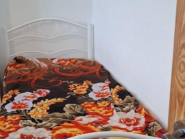 1 Bedroom Shared Living/roommate Essex England 90922646